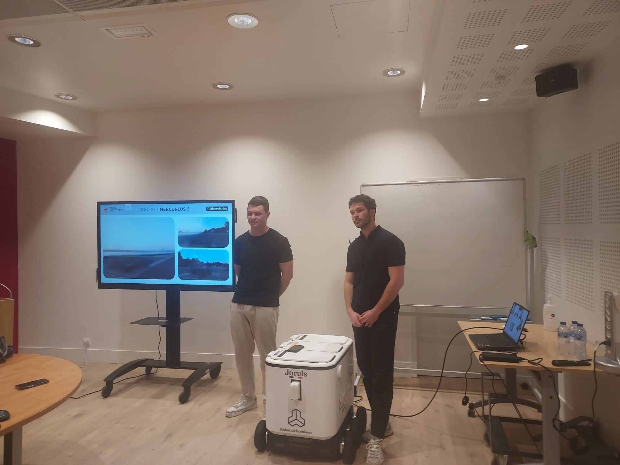 Nouveaux Lauréats START Promo 2024 : Hive Robotics - Réseau ...