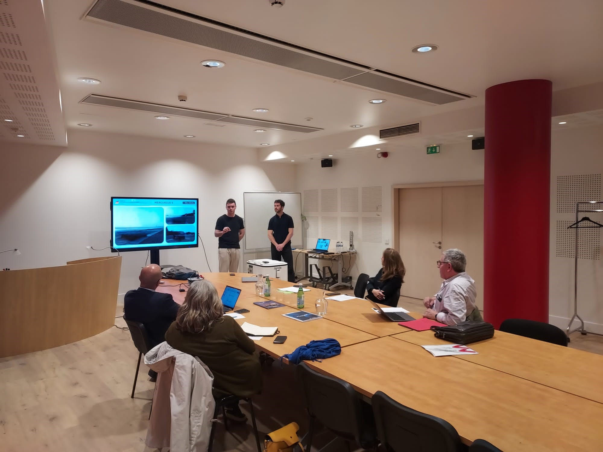 Nouveaux Lauréats START Promo 2024 : Hive Robotics - Réseau ...